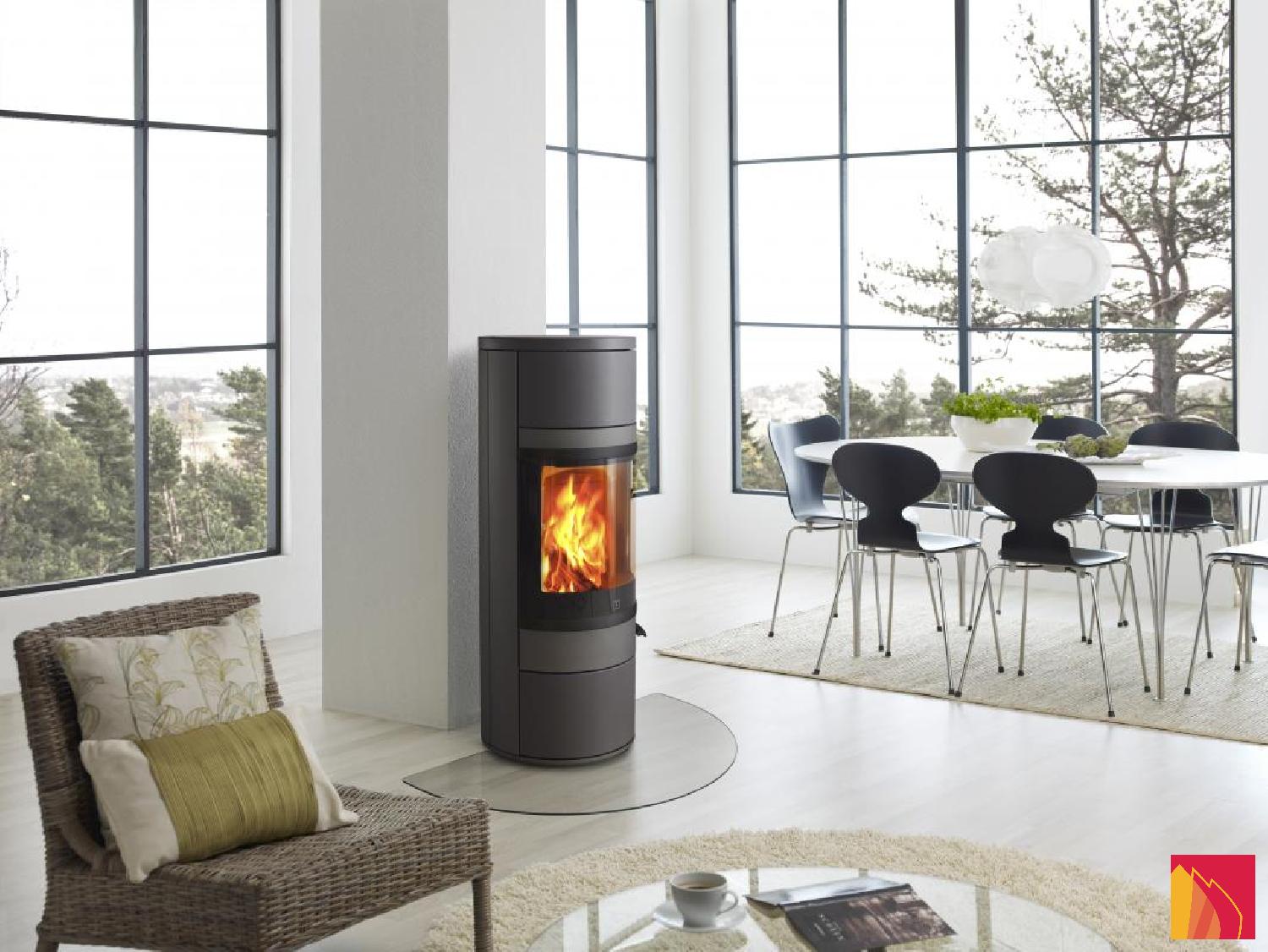 Scan 83-1 - Stalen of gietijzeren houtkachel